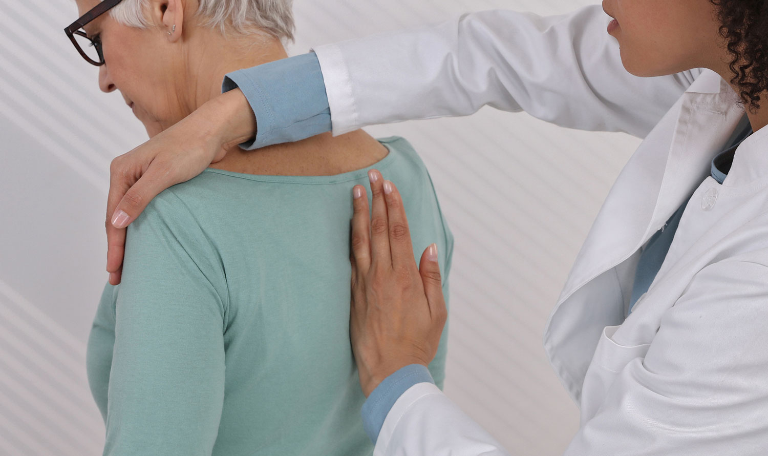 Cervical Disk Replacement Surgery Long Island | Dr. Kakoulides