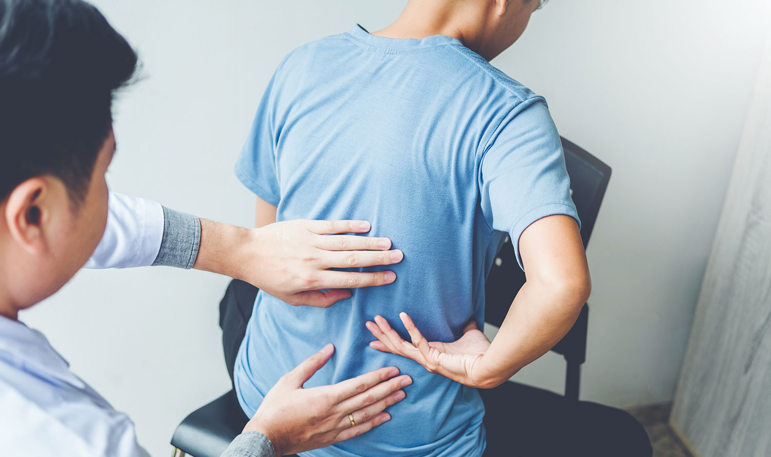 Transforaminal Lumbar Interbody Fusion (TLIF) - Dr. George Kakoulides